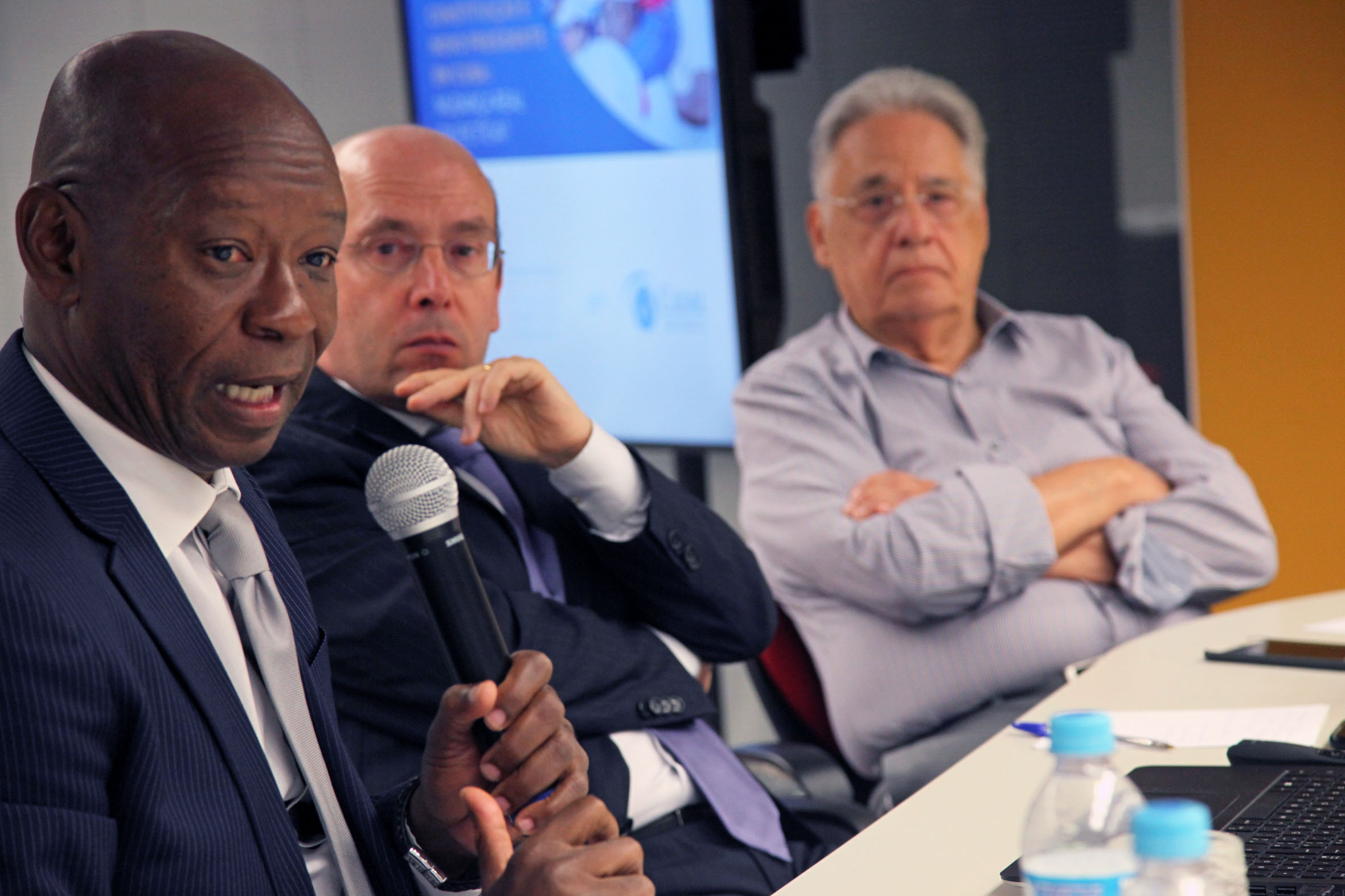 Nova Constituição e novo presidente em Cuba: mudança real ou fictícia ...